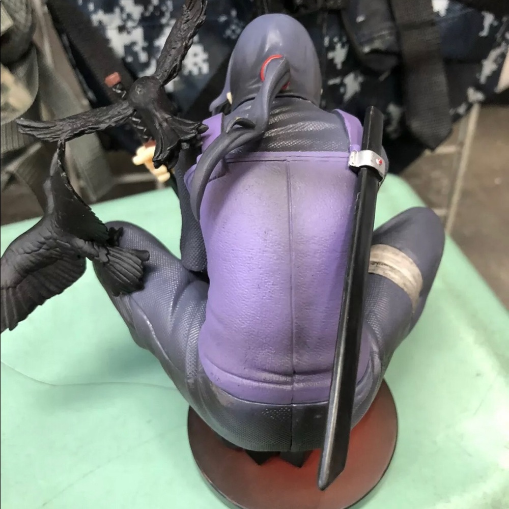 Itachi With Crows Resin Statue “Naruto” - Gem